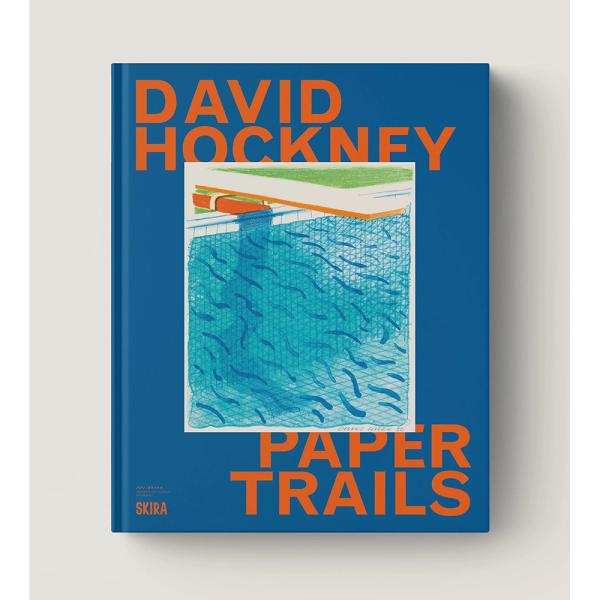 デイヴィッド・ホックニーの多彩な紙作品に焦点を当てた一冊『Paper Trails』。リトグラフやフォトコラージュから、iPadドローイングやフォトドローイングに至るまで、多様な表現手法を横断して紹介します。ホックニーは、視覚的なシンプルさ...