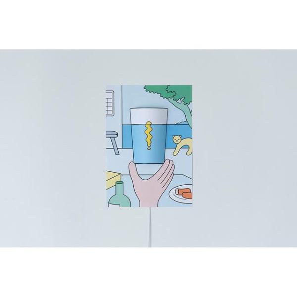 ※ご注文から出荷までに1週間程お時間を頂戴する場合がございます。照明をもっと手軽に、もっと自由に一度買うと、なかなか買い替える機会のない照明器具。でも、もっと自由でいいんじゃないでしょうか。好きなデザインの照明を、好きな場所にぺたっと貼りつ...