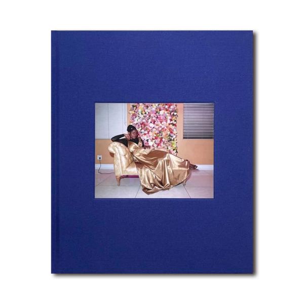 ロンドンを拠点に活動する南アフリカ人フォトグラファーでありアーティスト、アリス・マン（Alice Mann）の作品集。南アフリカの高校卒業生たちが出席する、いわゆる卒業学年の「プロム」的なイベント「マトリック・ボール（Matric Ball...