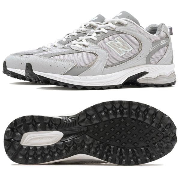NewBalance Golf 530 v1 SLライフスタイル「530」をゴルフシューズ向けにアレンジしたスパイクレスモデルのシーズナルカラーが登場。レイヤーを重ねたアッパーとボリューム感のあるソールがプレー中の足元をスタイリッシュに彩り...