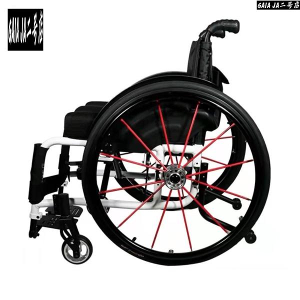 折りたたみスポーツ車椅子：折りたたみフレームにより、保管や持ち運びに便利です。使用しないときは折りたたんで車のトランクやクローゼットに保管するだけです。旅行やコンパクトなスペースに最適です。アルミニウム合金車椅子：車椅子のフレームは耐久性の...