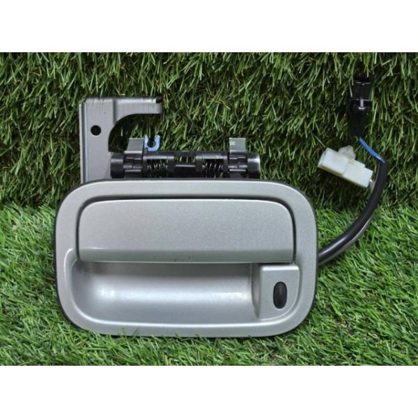 CBA-HG21S-SCTV　セルボ　バックドアハンドル　 82850-66K00-Z2S　 Z2S　シルキーシルバーメタリック