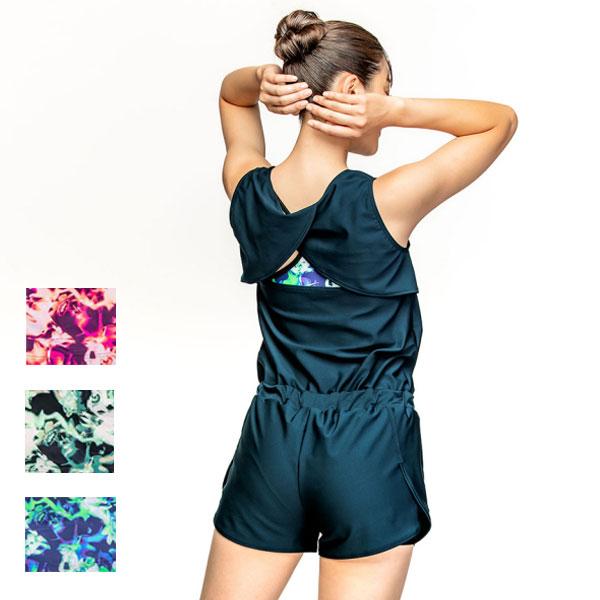 レジャーにもちょっとしたトレーニングにもおすすめの水着。トップスはフィット感のよいブラトップが付属しており、見た目はリラックスシルエットを保ちつつ運動しやすさをプラス。ボトムスは「2in1」パンツ仕様でピタッとせず、ふんわりした着心地。ブラ...