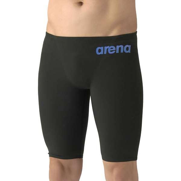 ■ 商品概要セカンドモデル「AQUAFORCE FUSION-ONE」シリーズの競泳水着。公式大会に出場するために必要なWORLD AQUATICS(世界水泳連盟)承認モデルで、初めて布帛水着に挑戦するスイマーにおすすめ。身頃に切り替えのな...