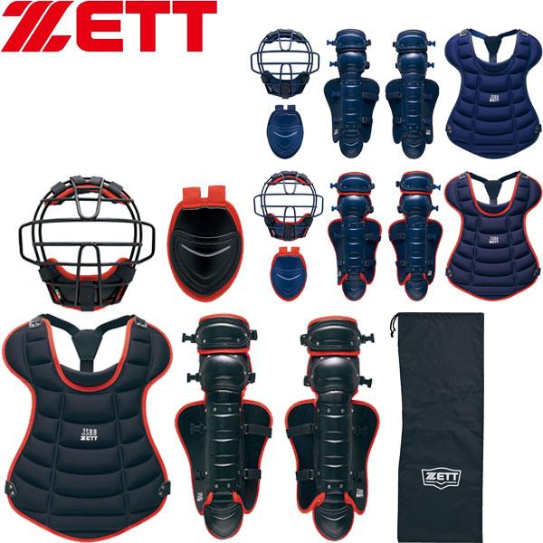 ベーシックな少年軟式・少年ゴムソフト用キャッチャー防具4点セット。［マスク］●重量：約500g●SGマーク合格品(対人賠償責任保険付)［プロテクター］●ワンタッチ式：着脱に便利なワンタッチバックル式。●重量：約460g［レガーツ］●ワンタッ...