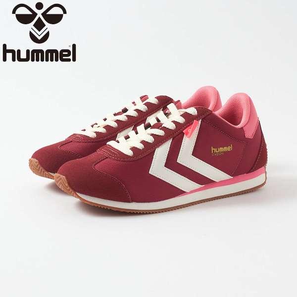 70年代に発売されたランニングシューズSTADIONのリバイバルモデル。当時のシルエットの特徴であったスリムでシンプルなデザインとEVAミッドソールとラバーソールの組み合わせがクラシックを感じさせるトレンドアイテム。メンズ・ユニセックス ●...