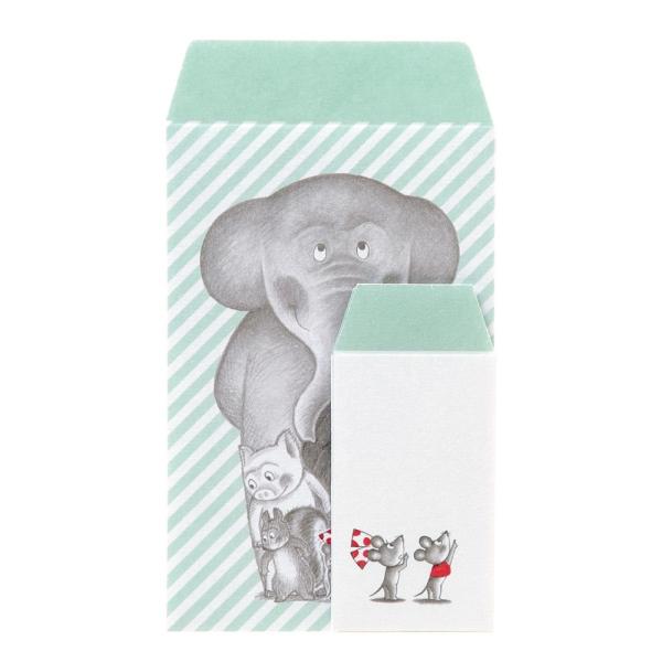 作家・なかえよしを、画家・上野紀子夫妻の共同作業によって生まれた、ねずみくん達がかわいい絵本「ねずみくんのチョッキ」。鉛筆で描かれたシンプルで落ち着いた色合いと、楽しいキャラクター達がほっこりあたたかい文具シリーズです。大小2サイズのぽち袋...