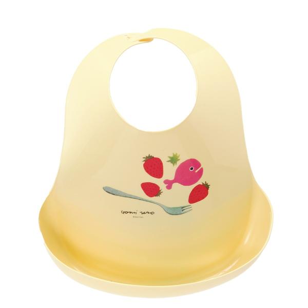 人気絵本『きんぎょがにげた』のキュートなデザインの食事エプロン！生後４か月頃から離乳食時期にお使いいただけます。お食事タイムの必需品の食事エプロンは、離乳食をはじめた赤ちゃんの楽しいお食事タイムをサポートします。凹凸に引っ掛けるだけで簡単に...