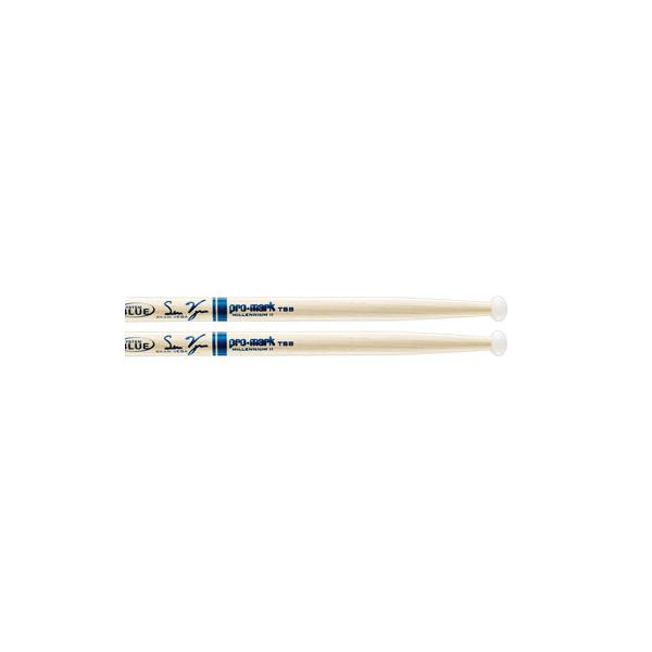 American Hickory TS8 Sean Vega System Blue Tenor Sticks径: 17.2mm全長: 428mmチップ材質: Nylonチップ形状: Other
