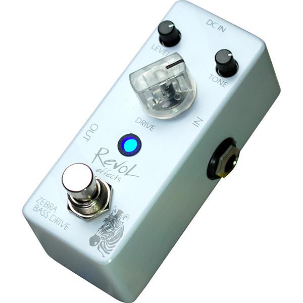 RevoL effects ZEBRA BASS DRIVE EBOD-01は、ベース用真空管アンプのボリュームを上げて作り出されるオーバートーン・サウンドを再現します。TONEノブはセンターポジションから左に回すことでロー・エンドがより厚...