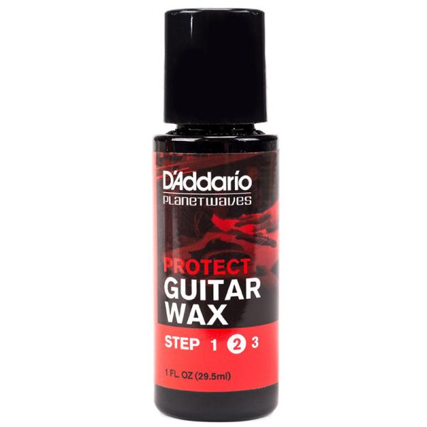 D'Addario のギターケアポリッシュに、持ち運びに便利な1 オンス( 約30g) のミニボトルサイズ。ブラジル産の最高級カルナバと最新の化学物質を混合することで楽器表面を保護し、 美しくナチュラルに仕上げます。