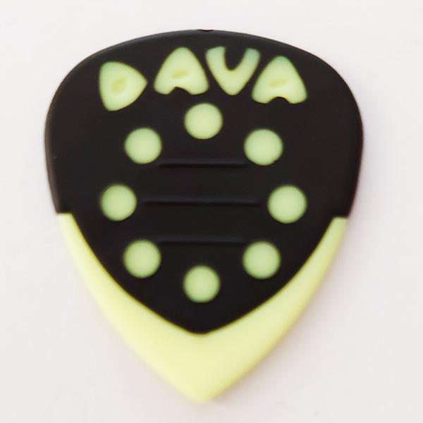 Grip Tips NylonDava Controlをさらに発展させ、ラバーグリップでプラスチックピック部をマルチモールディングしたピックがGrip Tipsです。マルチゲージの特長はそのまま、コントロールの幅が拡がります。Tip部に滑ら...