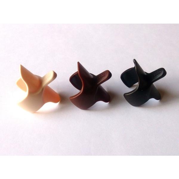 アウロスリコーダー用ワンタッチ指かけ302A（303A）用　（クリーム色）204A/502B用　（こげ茶色）104A（105A）用　（栗色）アルトリコーダー用（こげ茶色）