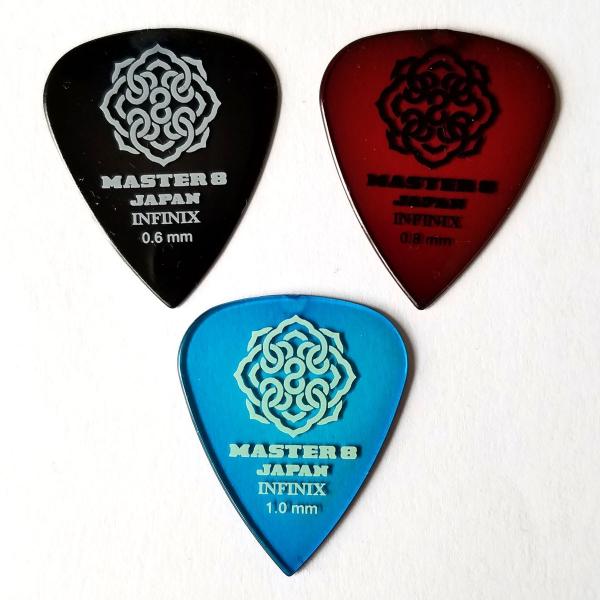 マスター8 INFINIX TEARDROP抜群の柔軟性とこれまでにない耐久性が注目を集めている新素材INFINIX。早弾きなど細かいニュアンスやスピードを重視するプレイヤーに最適な仕様となっています。形状：ティアドロップ素材：INFINI...