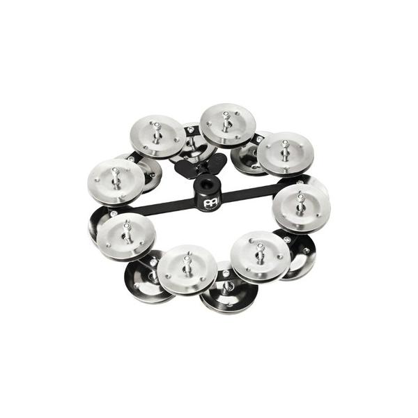 取り外しが簡単なウイングナットで、素早いセットアップや調整を行うことができ、シンバルの取り外しや付け替え不要で簡単に脱着が可能。