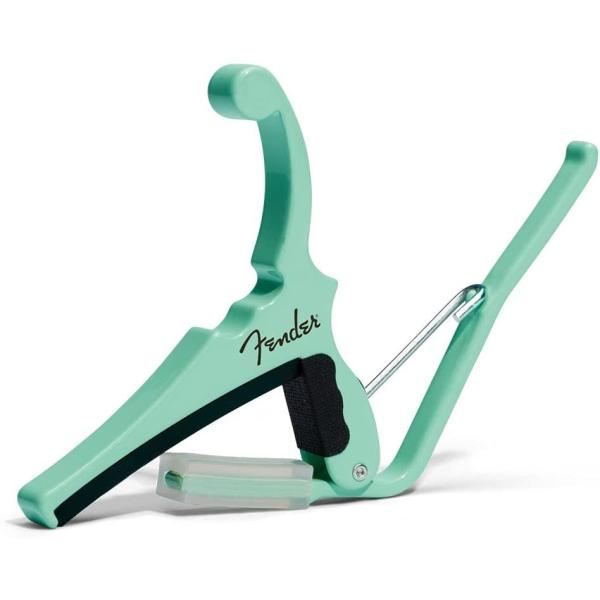 このカポは、Kyserの精密な Color Match Process と、ほとんどのFender エレキギターの指板に適合する新しく設計された9.5インチのラディウス径を採用しています。このクラシックカラーは、フェンダーのStratoca...