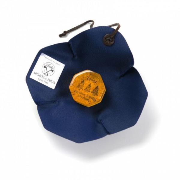 ARCHET/アルシェ//E.フランセ氏より入手したフランス伝統の製法にもとづき、トップ・プレーヤーによる官能試験や粒子分析など化学的手法による評価を繰り返し、製品化に成功しました。