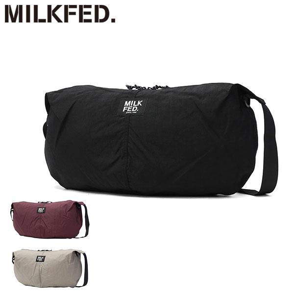 荷物が多い日も気分は軽やか軽量ナイロン素材を使用した大人かわいい大容量ショルダーバッグ。カラー展開：BLACK(10)、BURGUNDY(31)、BEIGE(21)ミルクフェド ショルダーバッグ MILKFED. レディース 大きめ 斜めが...