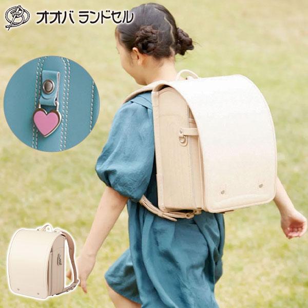 トンボかきかたえんぴつプレゼント★牛革×人工皮革上質なハイブリット人工皮革とのハイブリッド構造により、総牛革製に比べて軽量ながら、しっかりとした強度と美しさを保つ「エアリーライト ハイブリッド」。こちらはハートオプションバージョンです。カラ...