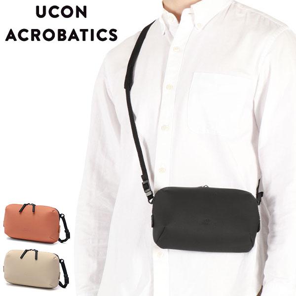 雨の日でも気軽にお出かけができる、防水性に長けたミニショルダーバッグ。メイン素材には、ソフトな感触でエレガントな装いのヴィーガン・テックを使用し、高い防水機能が備わっています。素材＜表地＞ポリウレタン(PU)＜裏地＞ポリエステル(PET)サ...