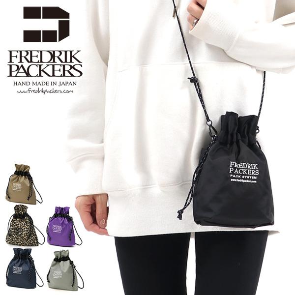 自転車バッグ専門店『FREDRIK PACKERS/フレドリックパッカーズ』の巾着型ミニショルダー。サコッシュと巾着バッグが合わさったデザインが特徴的で、ストラップを外せばポーチとしてもご使用いただけるアイテムです。素材＜表地＞210デニー...