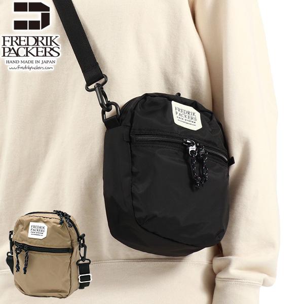 自転車バッグ専門店『FREDRIK PACKERS/フレドリックパッカーズ』のアクティブな外出のお供にぴったりなミニショルダーバッグ。しなやかで強度のあるシートベルト織りテープを採用したストラップを外せば、ポーチとしても使用可能。素材＜表地...