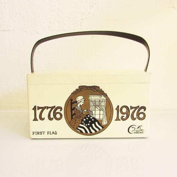 ★Vintage 1776-1976's Enid Collins FIRST FLAG Box Bag