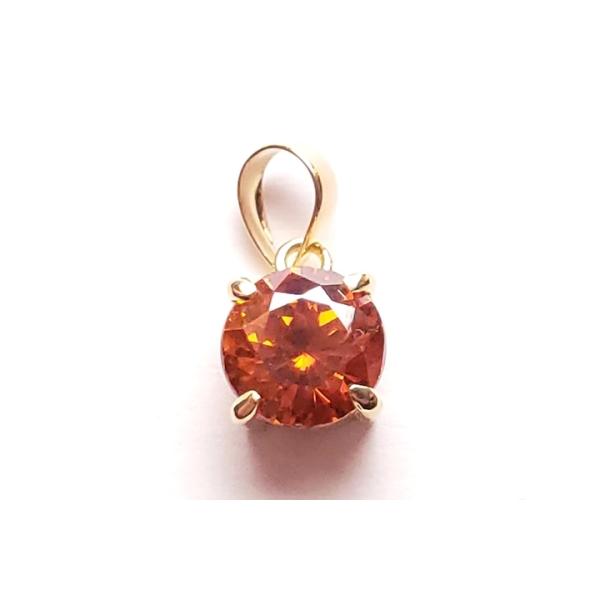 トップ部分サイズ約:0.6×0.6×0.4cm 1.19ct  大人気のスファレライトカットペンダントでございます。最初からすぐにお使い頂けることを前提に18金のペンダントに加工をしまして販売をさせて頂きます。スファレライトのカットも素晴ら...