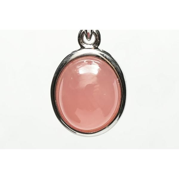 トップ部分:1.3×1.05×0.55cm　北海道古平郡積丹半島で産出されました、正真正銘のジャパニーズインカローズのペンダントトップが登場でございます。今回、3年間をかけまして原石を少しだけしか毎回仕入れができない中で、20キロの原石を仕...