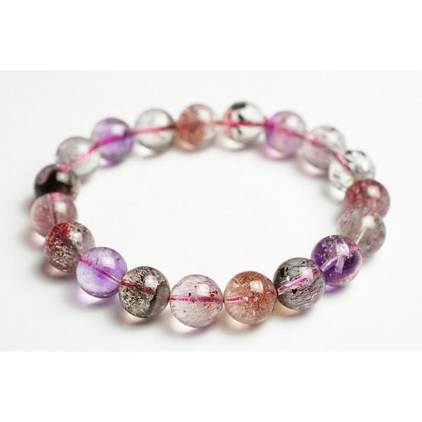 10.5mm玉×19個手首周り：16.5cm<br>色とりどりの色合いのスーパーセブンで組み上げたブレスレットです。透明感も素晴らしく、インクルージョンも玉によって表情が違います。お値段も大変お買い得になっております。