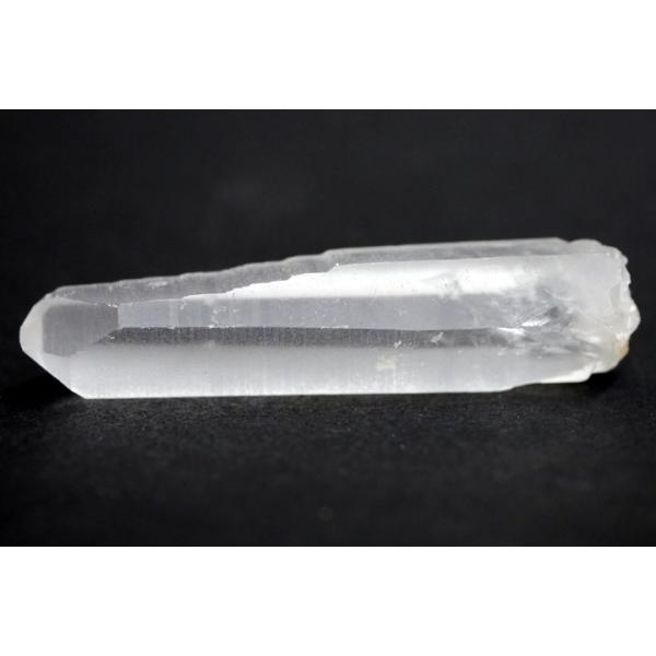 5.8×1.5×1.1cm　15.2g  レムリアンシードはクリスタルヒーラーの間ではもはや定番。特徴的なバーコードが、神々しさを増幅させています。Serra do Cabral, Joaquin Felicio, Minas Gerais...