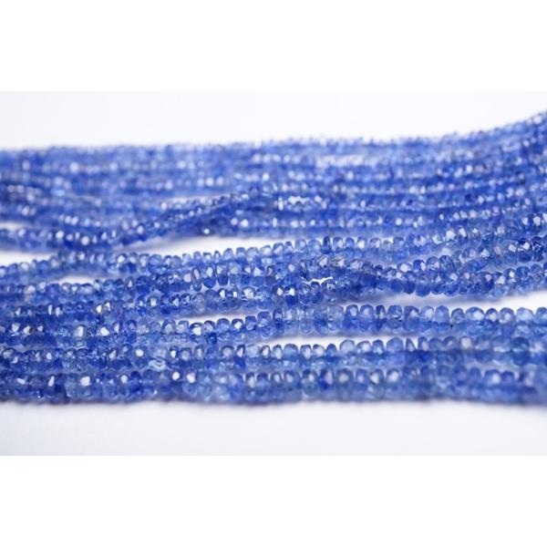 サイズ　約2.5〜4mm ※ビーズのサイズはグラデーションになっています。 インド加工ビーズの国内最安値を目指して、長期にわたるリサーチを行い、販売しております。 基本的に大量ロットで買い付けて、限界までお安くしての販売となります。インド加...
