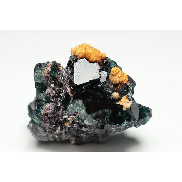 4.0×3.1×2.3cm　ナミビア・オコルス鉱山産の小さなフローライト標本です。