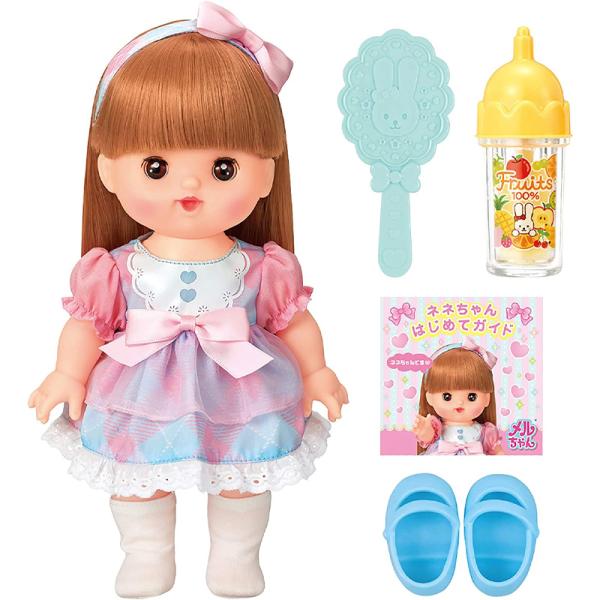 メルちゃんのいもうと、ロングヘアのネネちゃんが登場！おねんねすると目を閉じて起きると開けるよ。だっこしたり、ジュースをのんだり、ヘアアレンジをしたり、おせわやおしゃれあそびが楽しいセットです。メルちゃんと同じサイズなので、メルちゃんシリーズ...