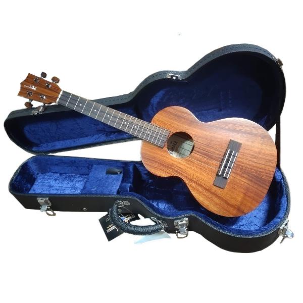 【掲載画像の商品をお届けします！現品出品です！】KAMAKA（カマカ） HF-3(TENOR 4-STRING)フルボディーの音で、音色に優れている。一般的に、プロの演奏家に好まれる。安定感のあるサイズとスケールで、テナーの４弦はカマカの人...