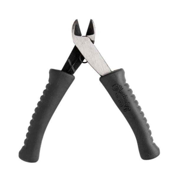 While compact in size, the cutting capabilities of the Martin string cutters provide clean and precise cuts on even the ...