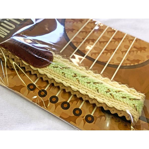 夜間や室内で練習したいときに便利な弱音器です。マジックテープ式なので、ワンタッチで 簡単に操作出来ます。軽量、楽器を傷つけにくいので、 取り扱いもラクラク♪ 【仕様】材質：ポリエステル、レーヨン※パッケージおよび仕様は改良の為掲載商品と異な...