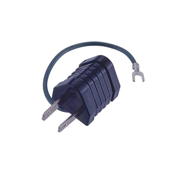 3ピン(接地形)のプラグを接続しアースをリード線に送る2ピンの変換アダプター。日本国内の壁付き通常コンセントに使用できます。刃幅が広い方が接地側。