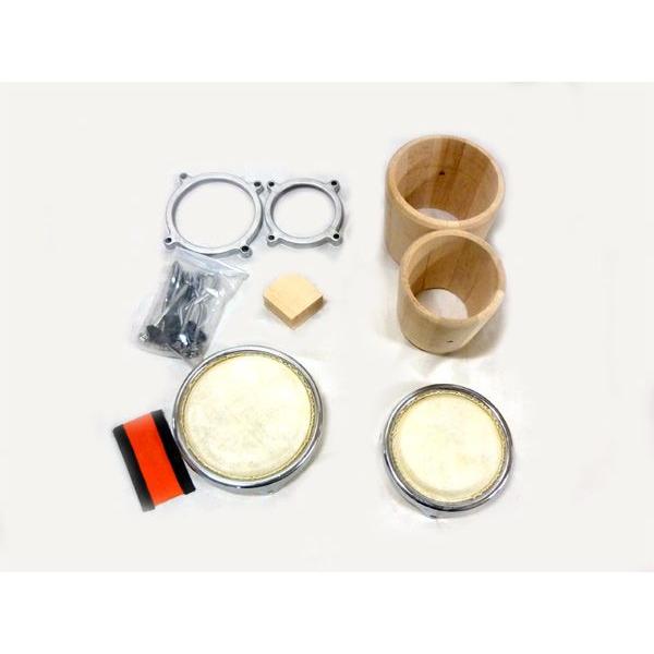 ヘッドの張り具合も調節可能なミニボンゴのキットです。木胴にペイントが可能です。円柱へのペイントはかなりの想像力を要しますが、それだけにいろんなデザインが可能です。材質：木材、スチール、羊皮製作目安日数：1〜2日