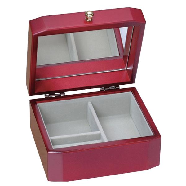 オーパスとは、当社のオリジナル規格でオルゴールをユニット化し取り替え式にする事で、お客様が自由に曲を選び、楽しむことができる商品です。ジュークボックスのディスクの一枚がオーパスの一つに相当するわけです。その日の気分で、違う曲をセットして楽し...