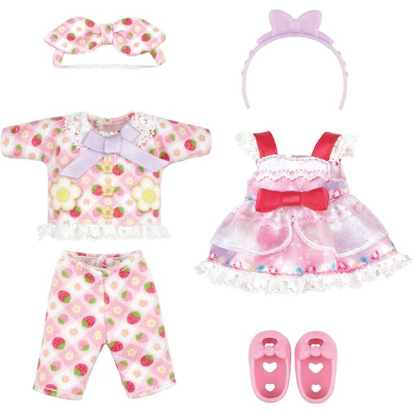 ポケットメルちゃんシリーズのドールに着せられるきせかえセット。いちご柄のパジャマとゆめかわデザインのワンピースです。ヘアアクセサリーもすてき！★セット内容パジャマ上下、ヘアバンド、ワンピース、カチューシャ、くつ★対象年齢３歳以上※掲載画像は...