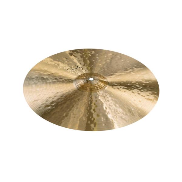 Paiste Signature Traditionalsシリーズの「Thin Crash（シン・クラッシュ）」は、  ダークであたたかく、非常に複雑なミックスなサウンドが特徴。サイズ：16インチ