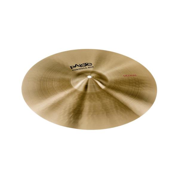 Paiste Formula 602 Classic「Medium（ミディアム）」は、明るく力強いクリアなサウンドが魅力。爆発的なアタックと素早いレスポンスを兼ね備えたクラッシュ・サウンドと、非常に軽やかなライド・サウンドをもつ多機能なシン...