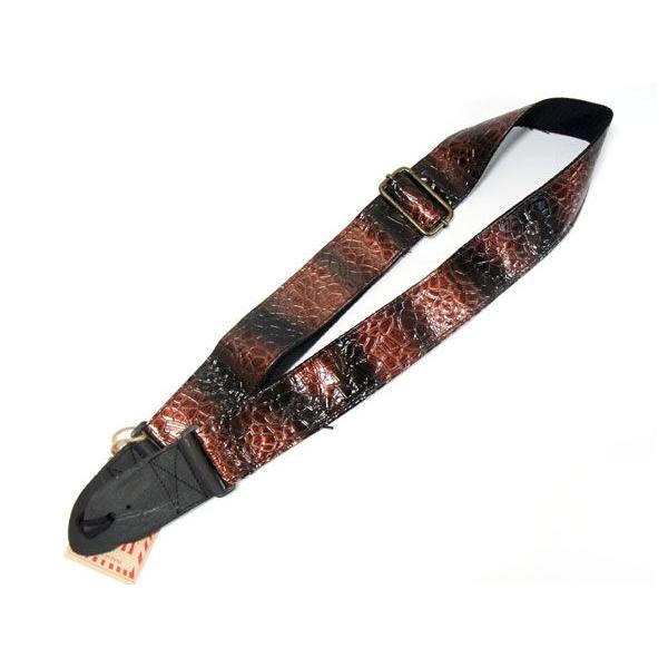 ギターストラップ エナメルシリーズ 人気のエレファントストラップにエナメルシリーズが登場！表面はエナメル仕上げになっており、ヘビ柄のデザインをクールに表現しています。サイズ：長さ：1100〜1400mm 幅：50mm材質　：P.V.C/ナイ...