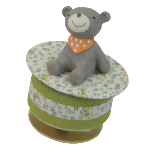 ニデック（旧・日本電産サンキョー）のオルゴール「YA571C+ART」は、「となりのトトロ」の曲目が入った、ちりめん素材のクマのぬいぐるみ型オルゴールです。曲目: 「となりのトトロ」ブランド: ニデックインスツルメンツ（旧・日本電産サンキョ...