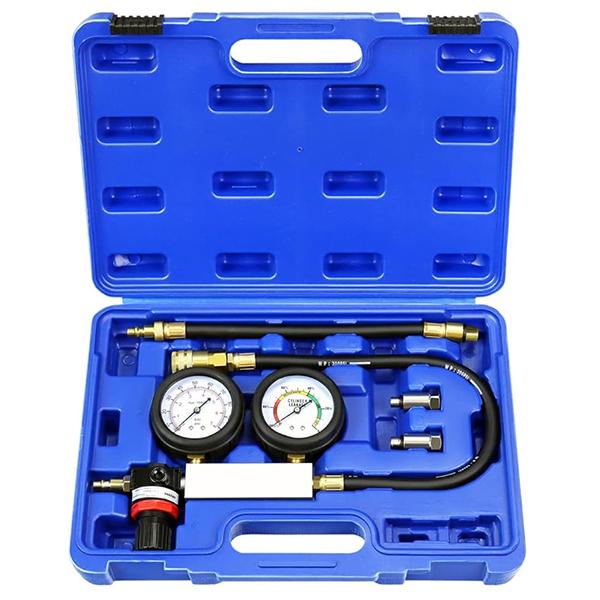 ■使用方法（バイク編）１．エンジンを10分ほどアイドリングしてエンジンをホットにしておく。２．シリンダーヘッドカバー取り外し。点火プラグ・クランクケースカバーも外します。３．コンプレッサーを繋ぎ圧力調整ノブを回し右側のリークメーターを０(s...