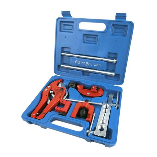 クーラーやブレーキパイプの先端にフレア加工を施すために必要なツールを揃えたフレアリングツールキットです。パイプの切断、バリ取り、フレア加工が出来ます。　適用管外径：6、8、10、12、14、15mm※銅パイプ専用です。■セット内容 （ミリサ...