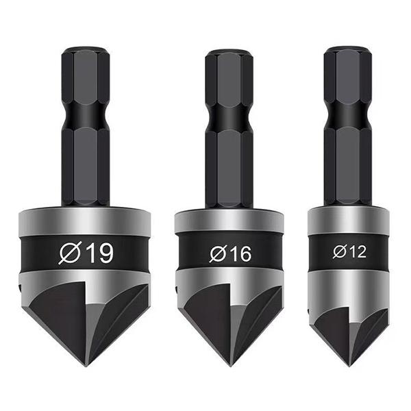 木材や樹脂加工に便利な六角軸タイプの面取りカッター（皿取り錐）3本セットです。ネジ頭を表面と面一に仕上げる皿穴加工や、穴あけ後のバリ取りに最適。90度・5枚刃構造により、安定した切削ときれいな仕上がりを実現します。特長六角シャンク採用でイン...