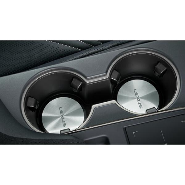 商品名：レクサス RCF 純正アクセサリーカップホルダープレート ブランド名：レクサス LEXUS  純正品番：08471-78021 適用車種(車両型式・年式)： レクサス RCF (USC10)適用タイプ：全タイプ  商品説明：カップホ...