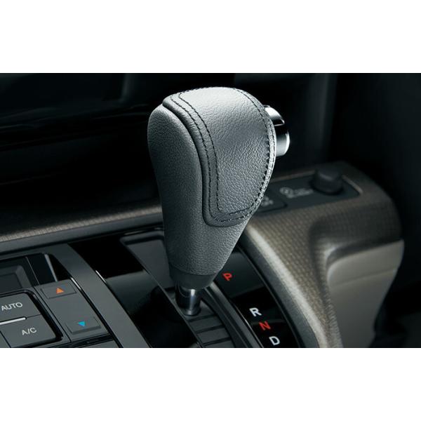 商品名：ホンダ ステップワゴン 純正アクセサリーセレクトノブ(本革製) ブランド名：ホンダ HONDA  純正品番：08U92-TAA-010商品説明：標準取付時間：0.1H手によく馴染み、快適な操作性を実現します。本革製※標準装備のセレク...